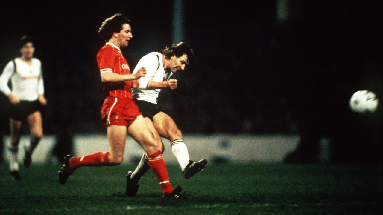 Goal of the Day 8 May 2022 Bryan Robson v Liverpool | Manchester United