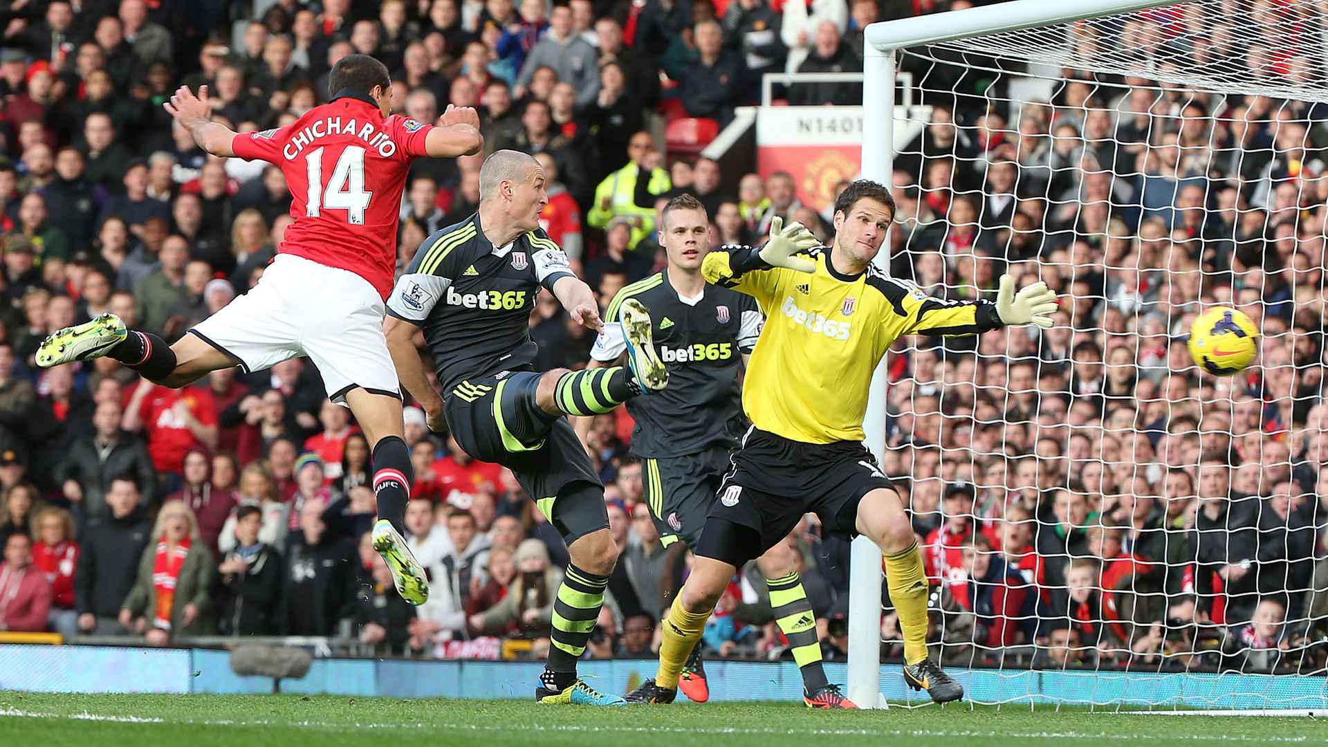 Premier League 2013 14 Man Utd 3 Stoke City 2 | Manchester United