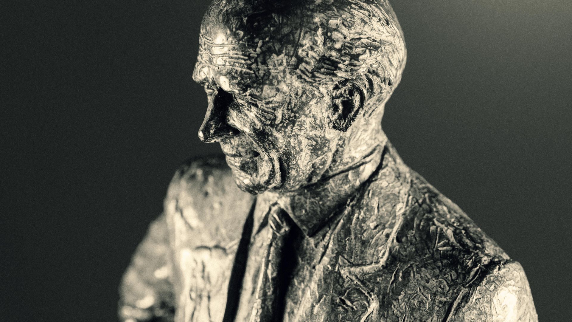 Gallery of the Sir Matt Busby Player of the Year trophy | Manchester United