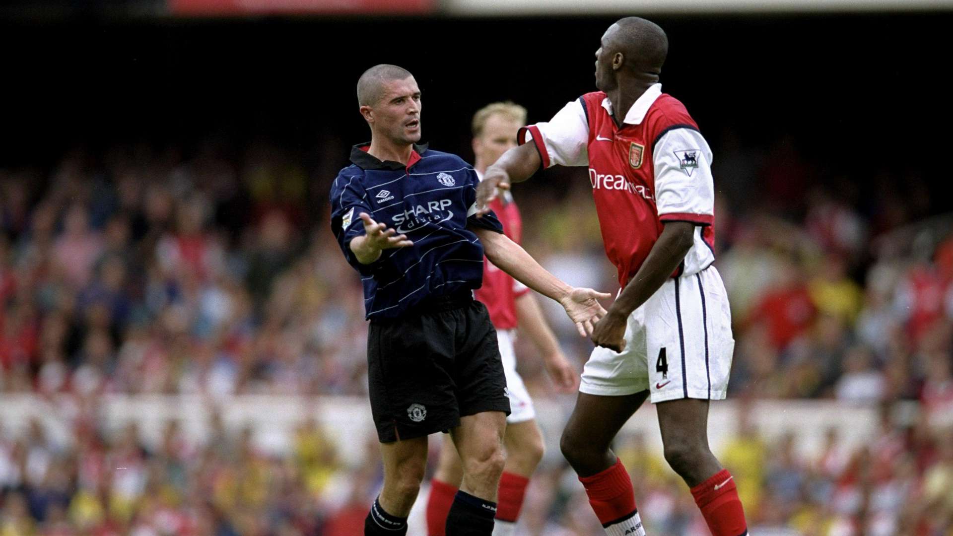 Gallery Of Images From Arsenal V Man Utd Matches Between 1997 And 2005 Manchester United 8303