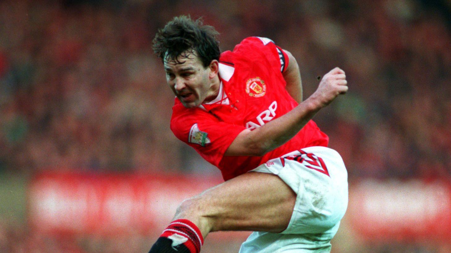 Goal of the Day Robson v Norwich | Manchester United