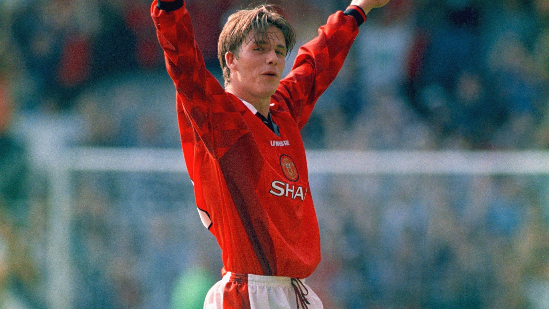 Goal of the Day David Beckham v Wimbledon 17 August 2022 | Manchester ...