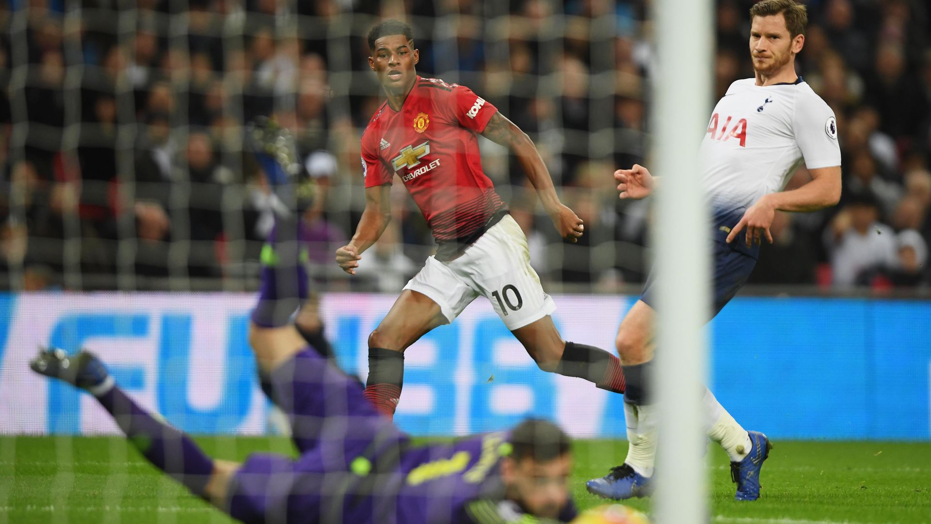 All the angles: Marcus Rashford's winning goal against Tottenham ...