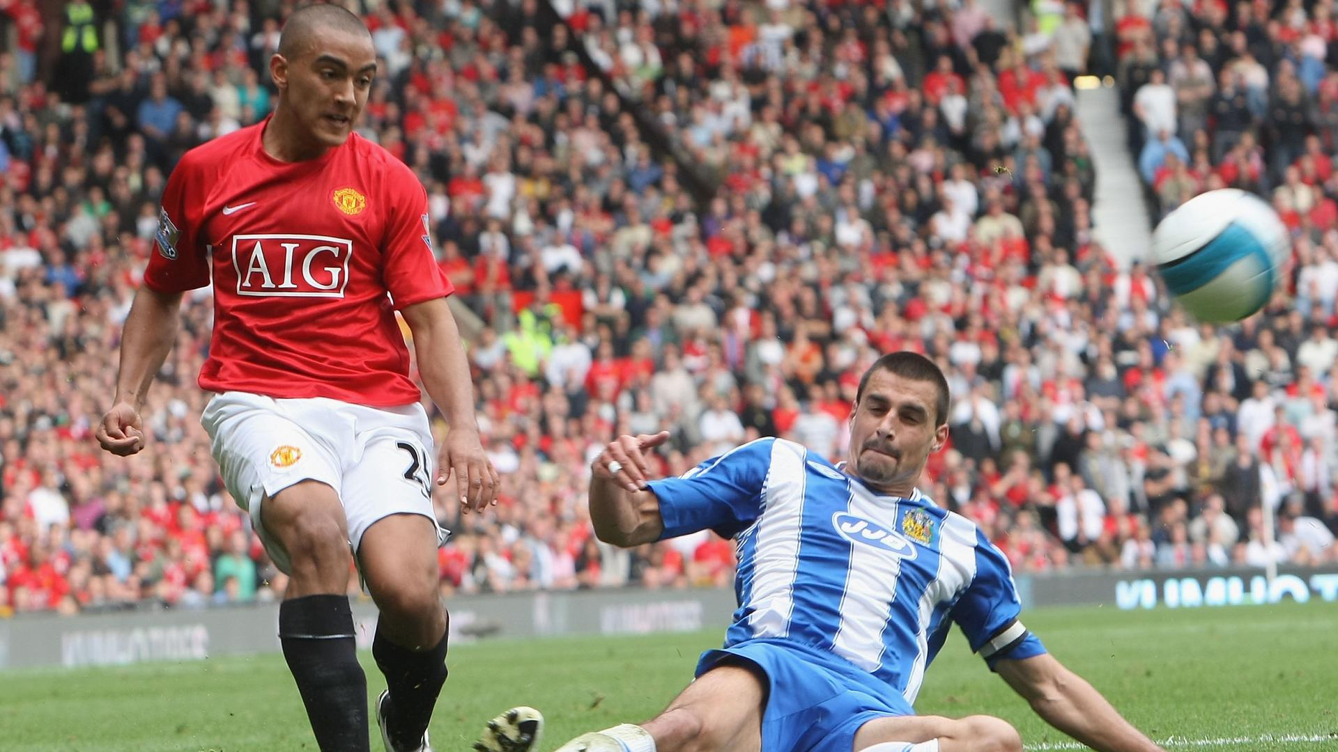 UTD Podcast Danny Simpson reflects on Man Utd Premier League debut ...