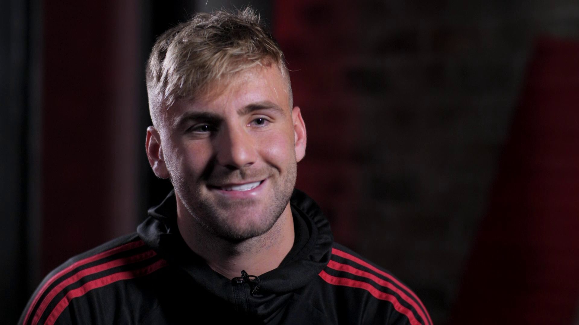 Video Exclusive interview with Luke Shaw about his new United contract ...
