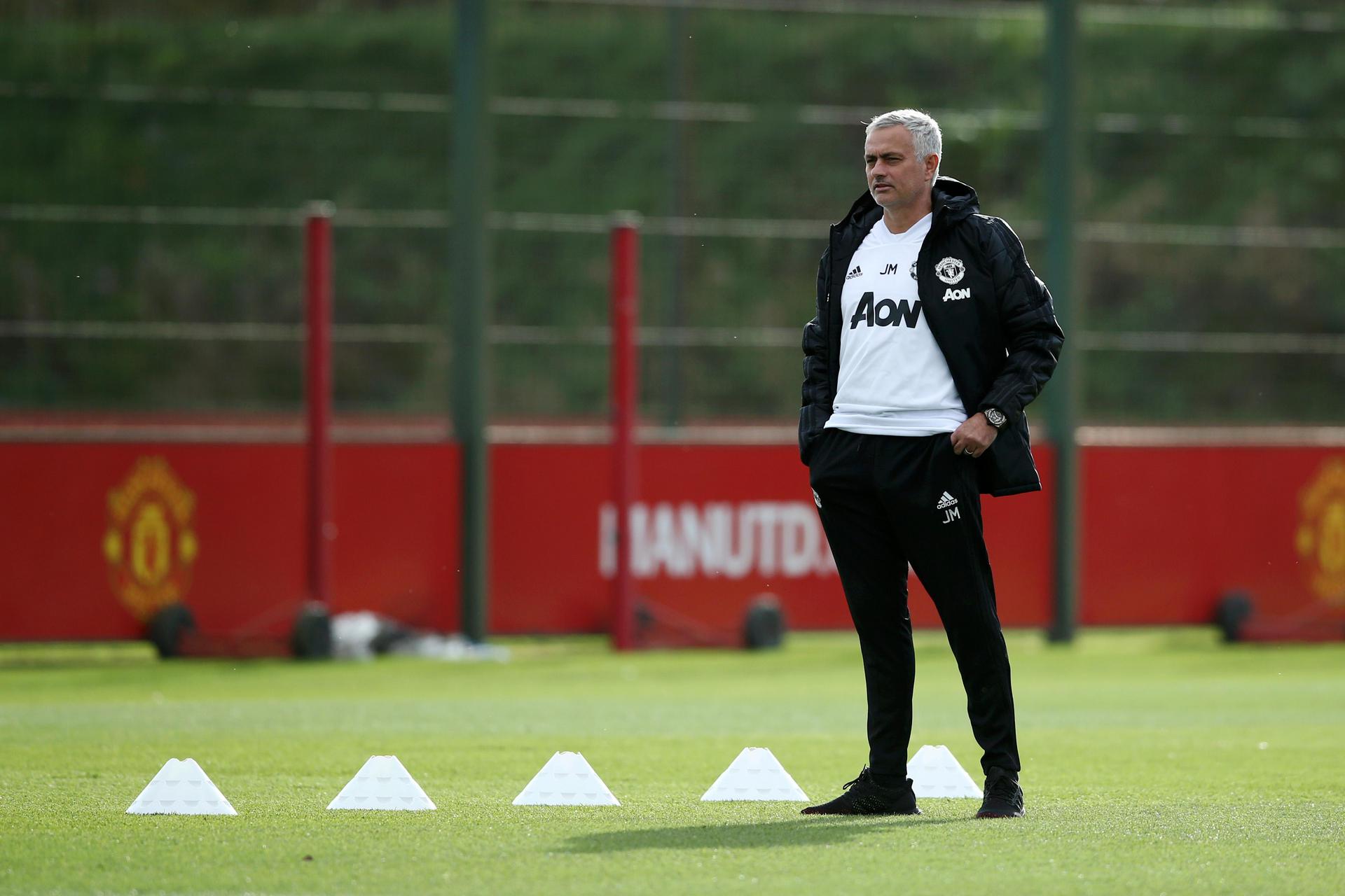 Jose Mourinho discusses Chelsea coach Marco Ianni | Manchester United