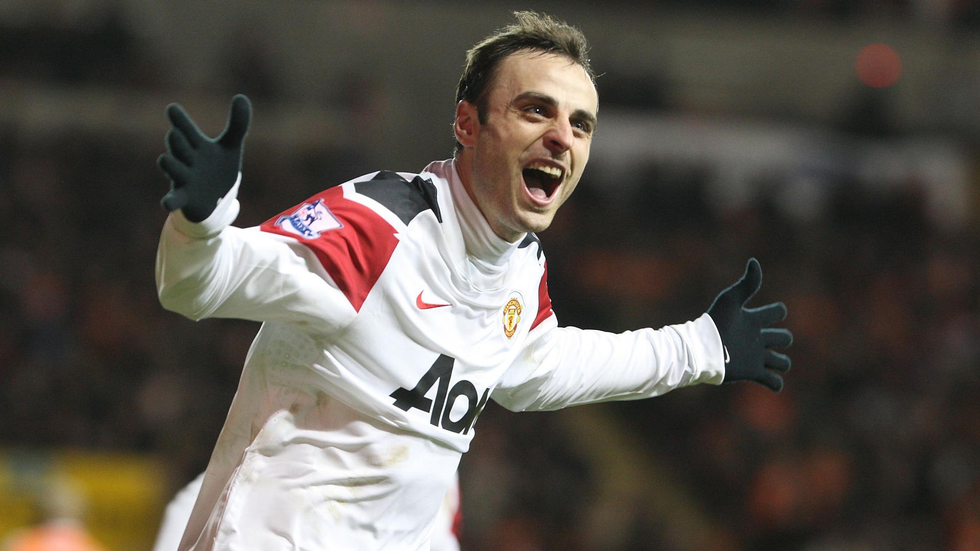 Goal of the Day: Dimitar Berbatov v Blackpool | Manchester United