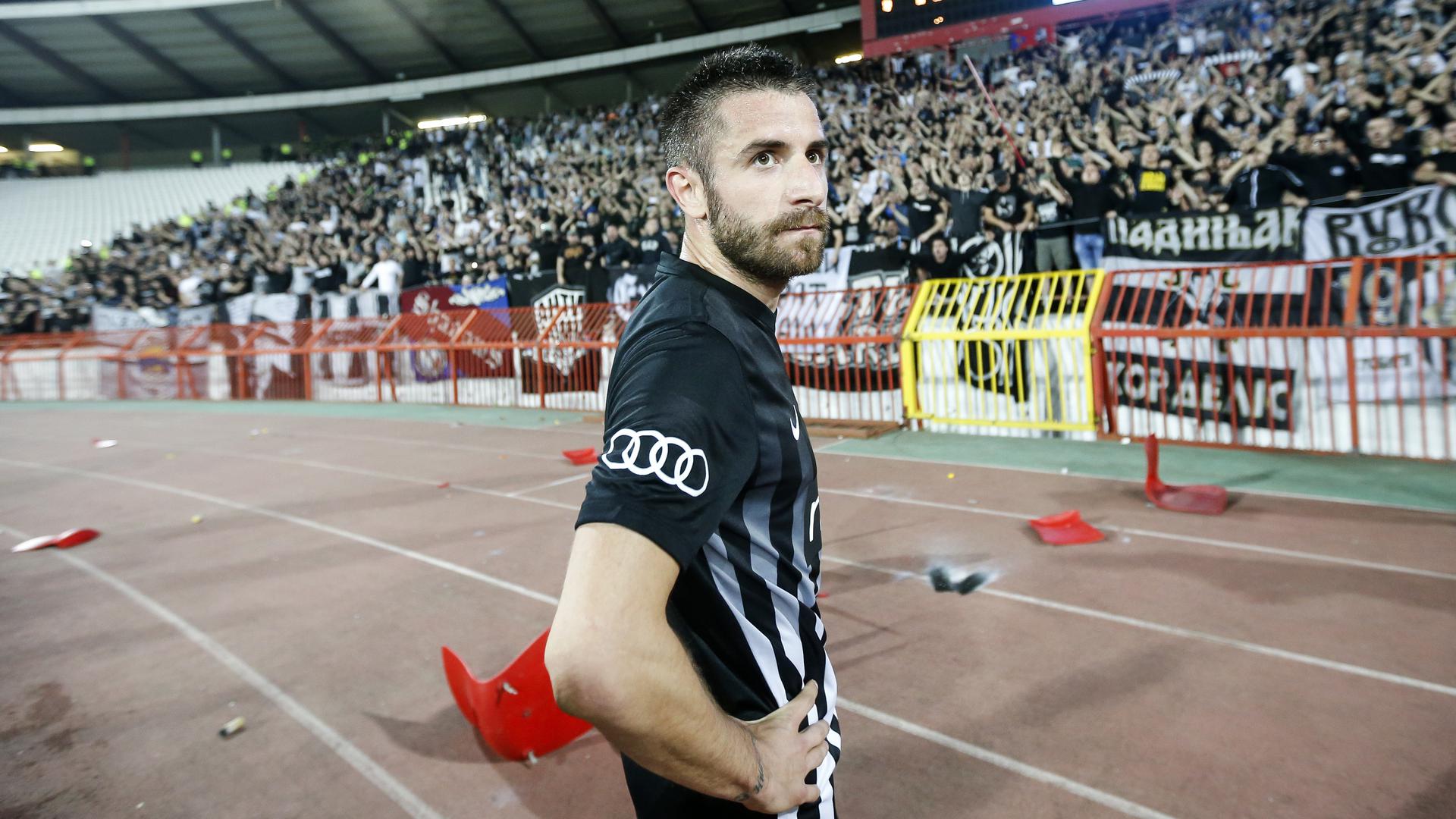 Zoran Tosic discusses Partizan Belgrade's game against Man United ...