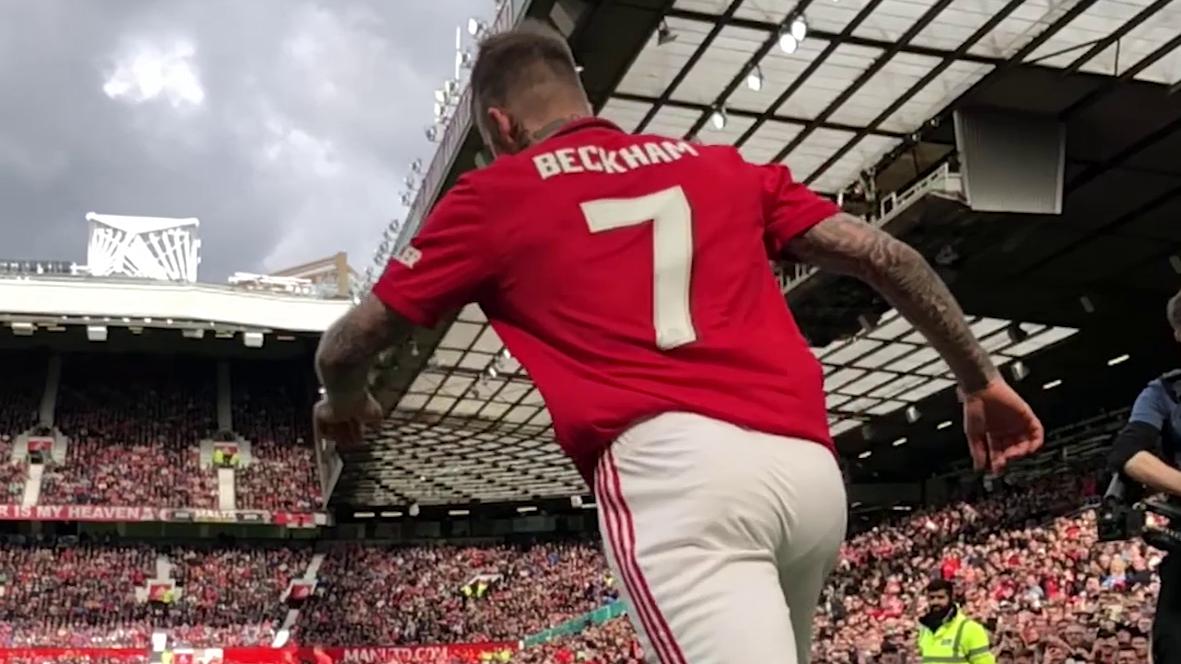 David Beckham corner in slow motion during Treble Reunion game ...
