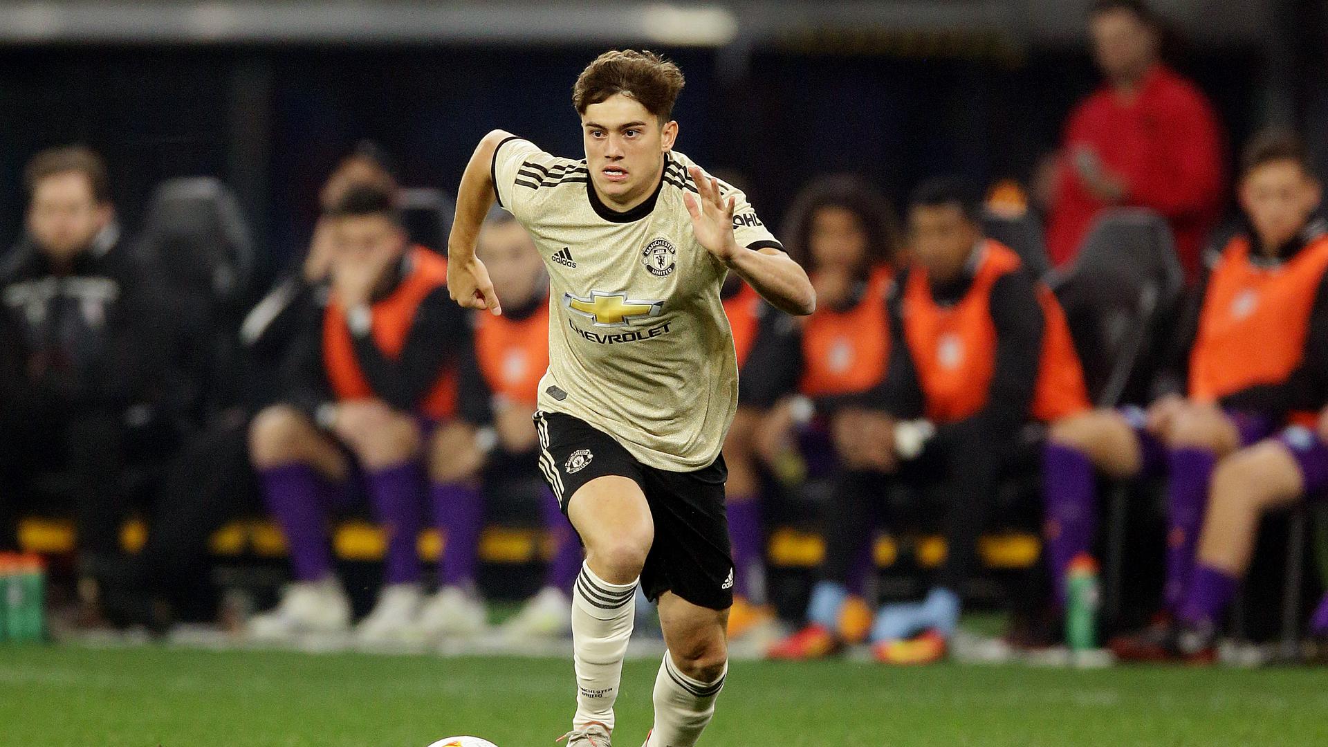 Daniel James reacts to his first Man Utd game v Perth Glory ...