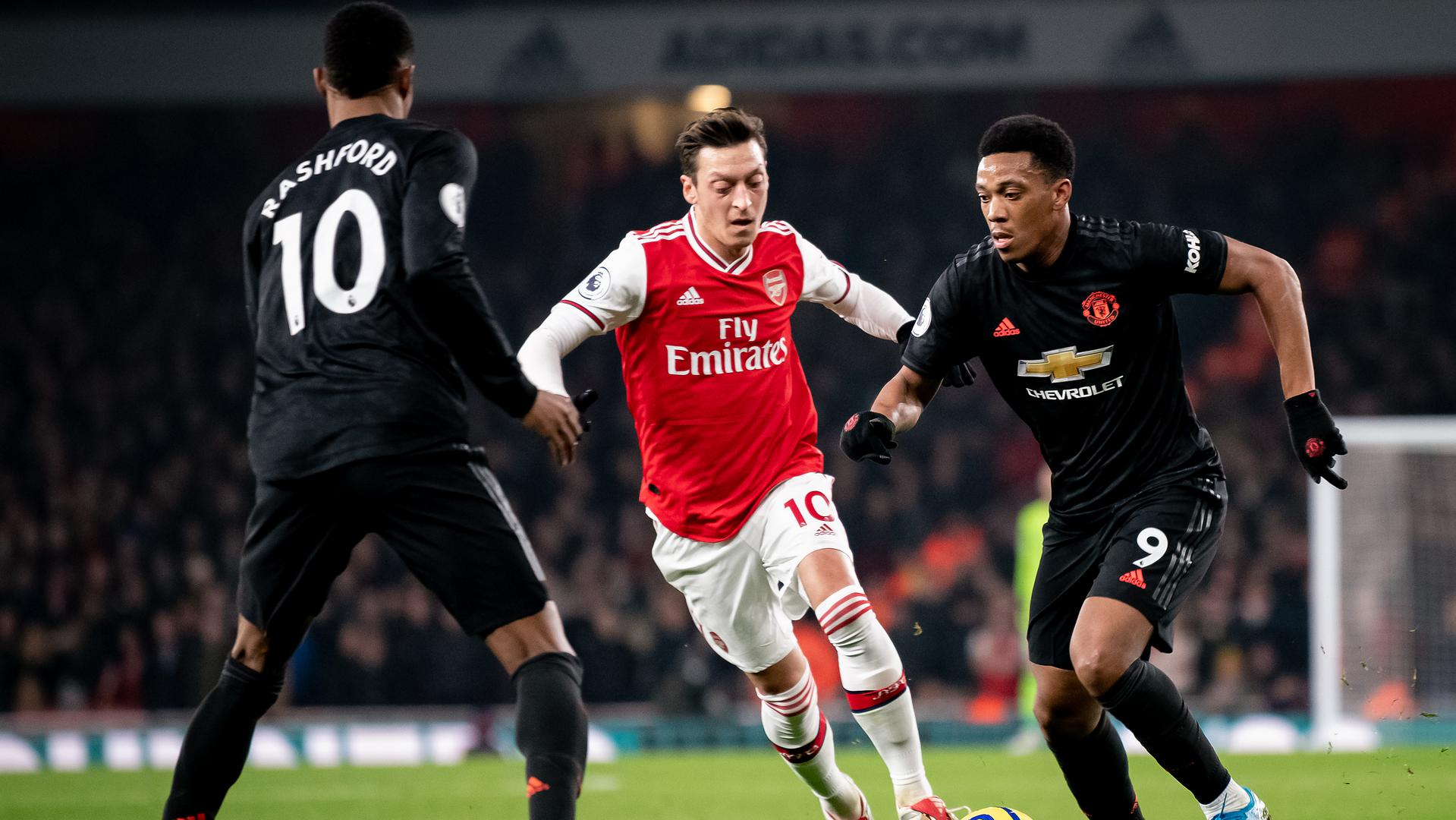 Extended highlights of Arsenal 2 Man Utd 0 on 1 January 2020 ...