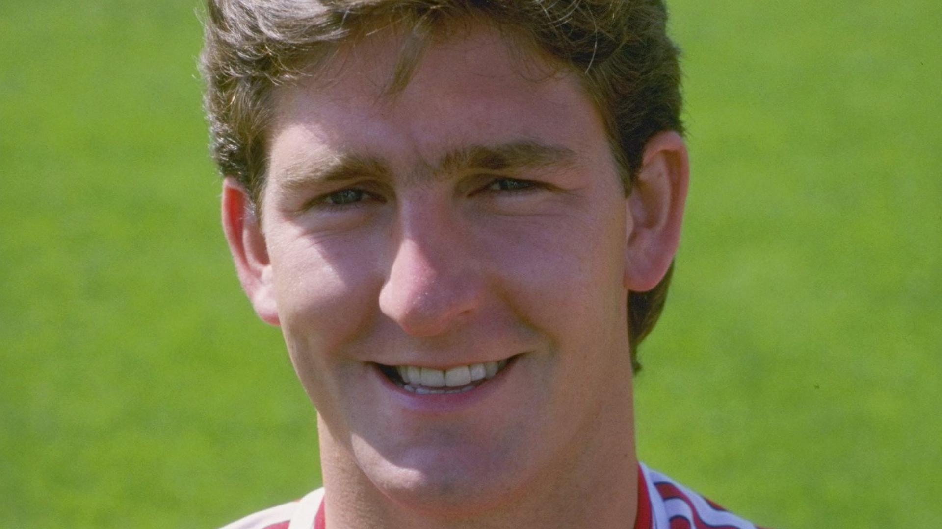 Goal of the Day: Whiteside v Nottingham Forest | Manchester United