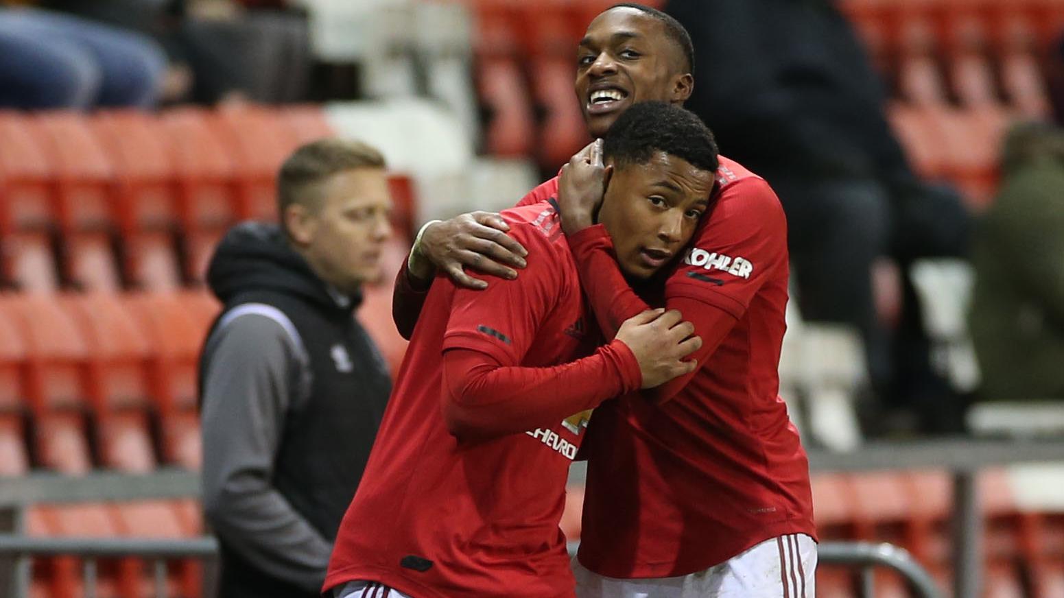 Hoogewerf second goal v Lincoln | Manchester United