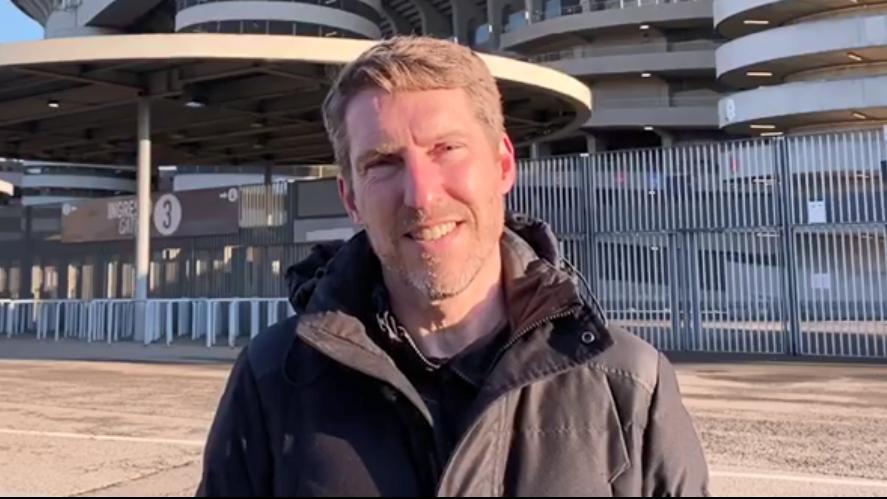 Andy Mitten outside San Siro before AC Milan v Man Utd | Manchester United