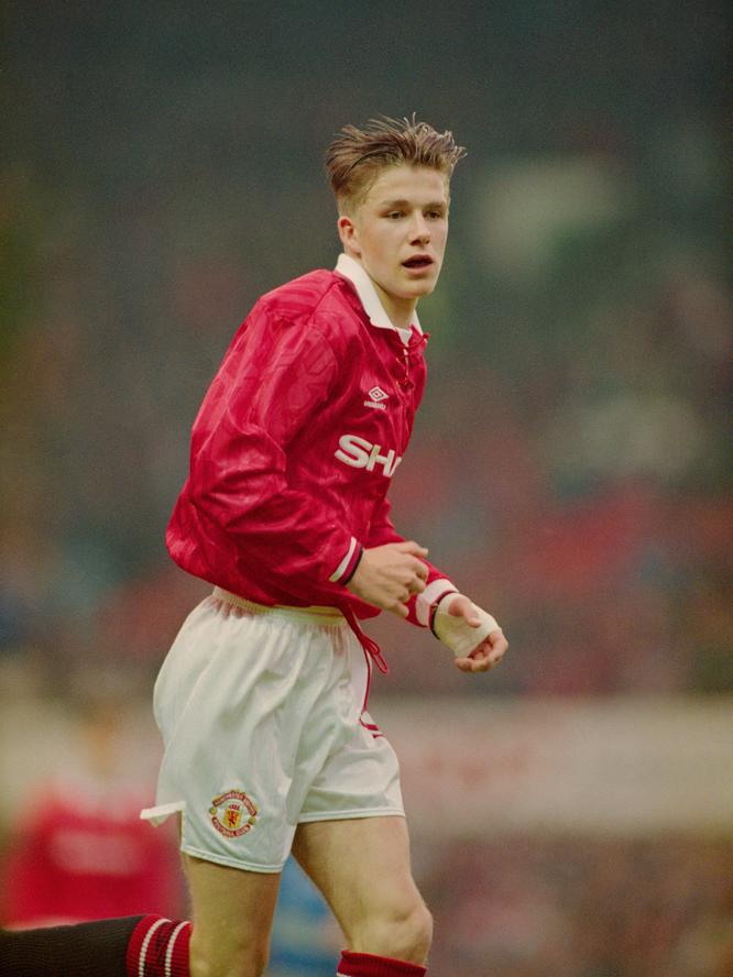 Remember David Beckham's debut v Brighton in 1992? | Manchester United