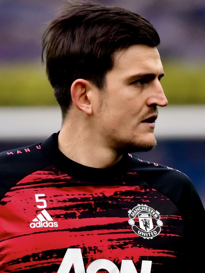 Highlights: Maguire's tackle on Digne | Manchester United