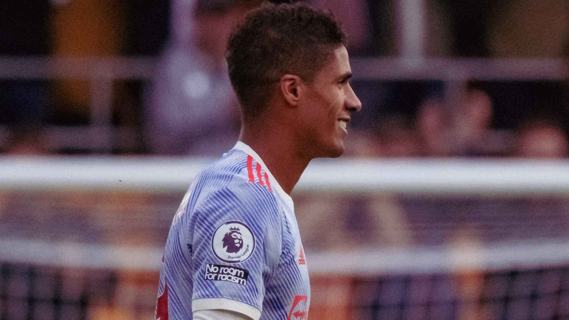 Raphael Varane block from Wolves 0 Man Utd 1 on 29 Aug 2021 ...