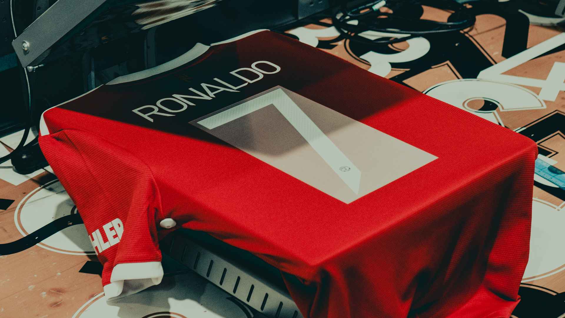 Gallery of Cristiano Ronaldo number 7 shirts in Old Trafford Megastore ...