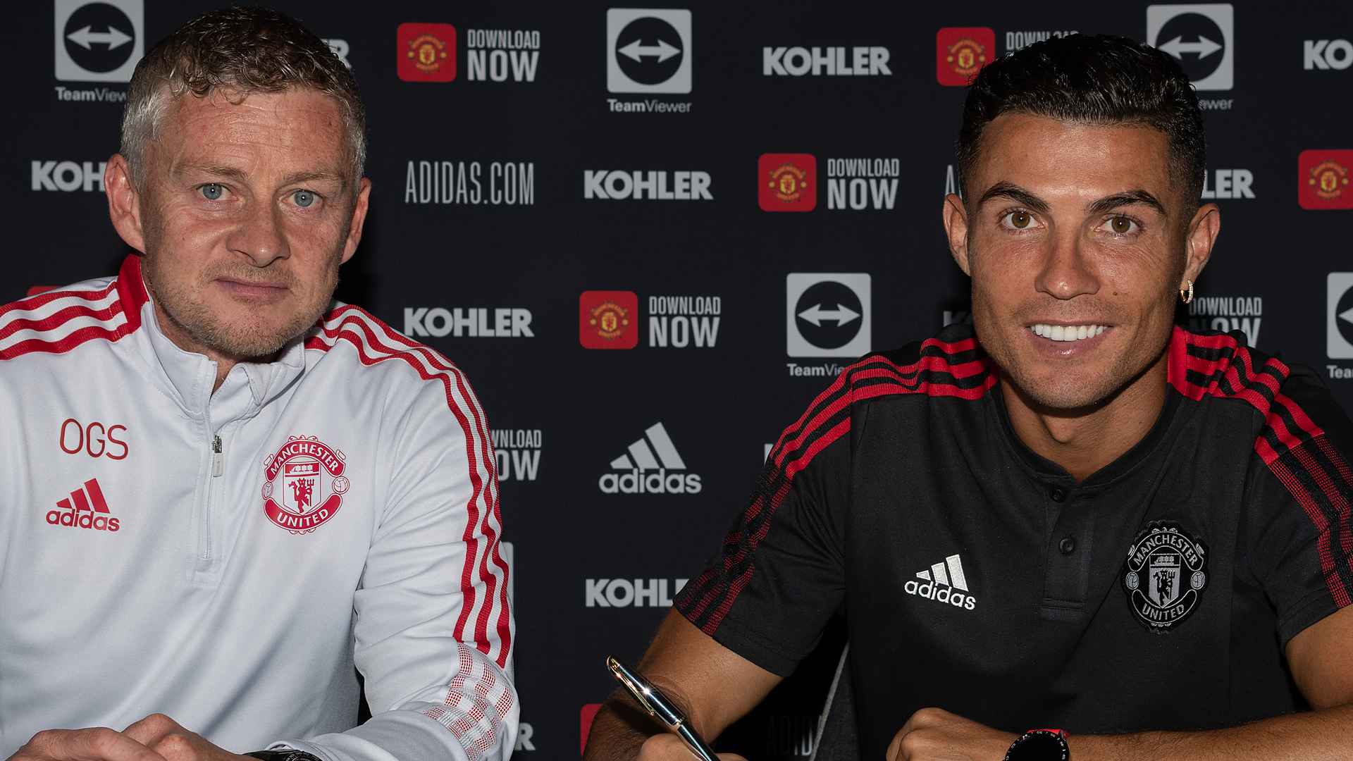 Cristiano Ronaldo signs new Man Utd contract alongside Ole Gunnar ...