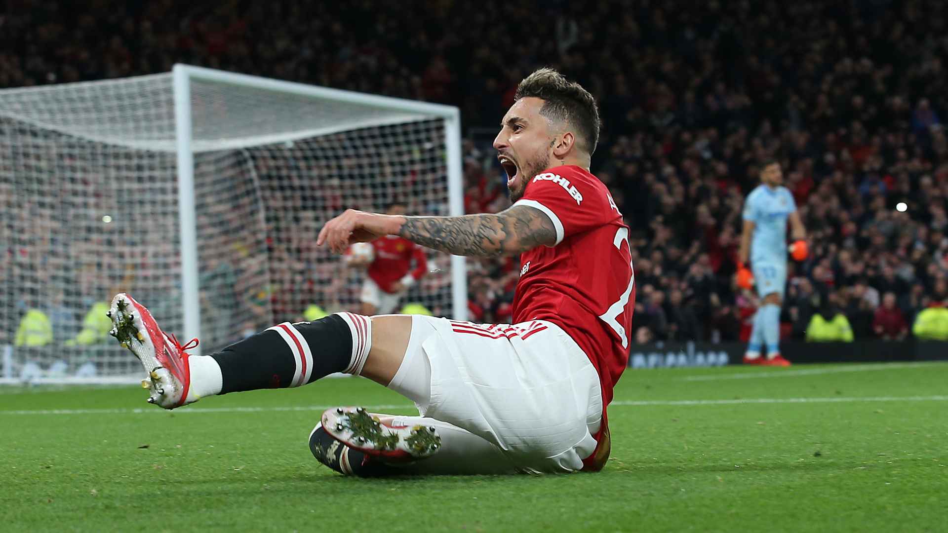 Ten of the best first Manchester United goals | Manchester United