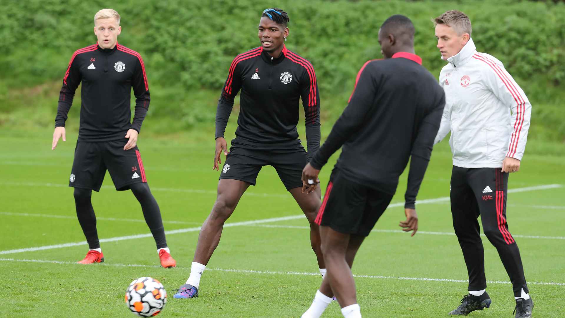 Watch the Reds in training | Manchester United
