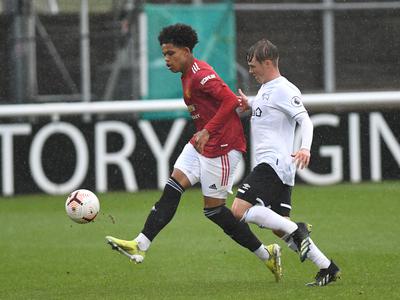 MUTV presenter Mark Sullivan on his Hopes for 2018 | Manchester United