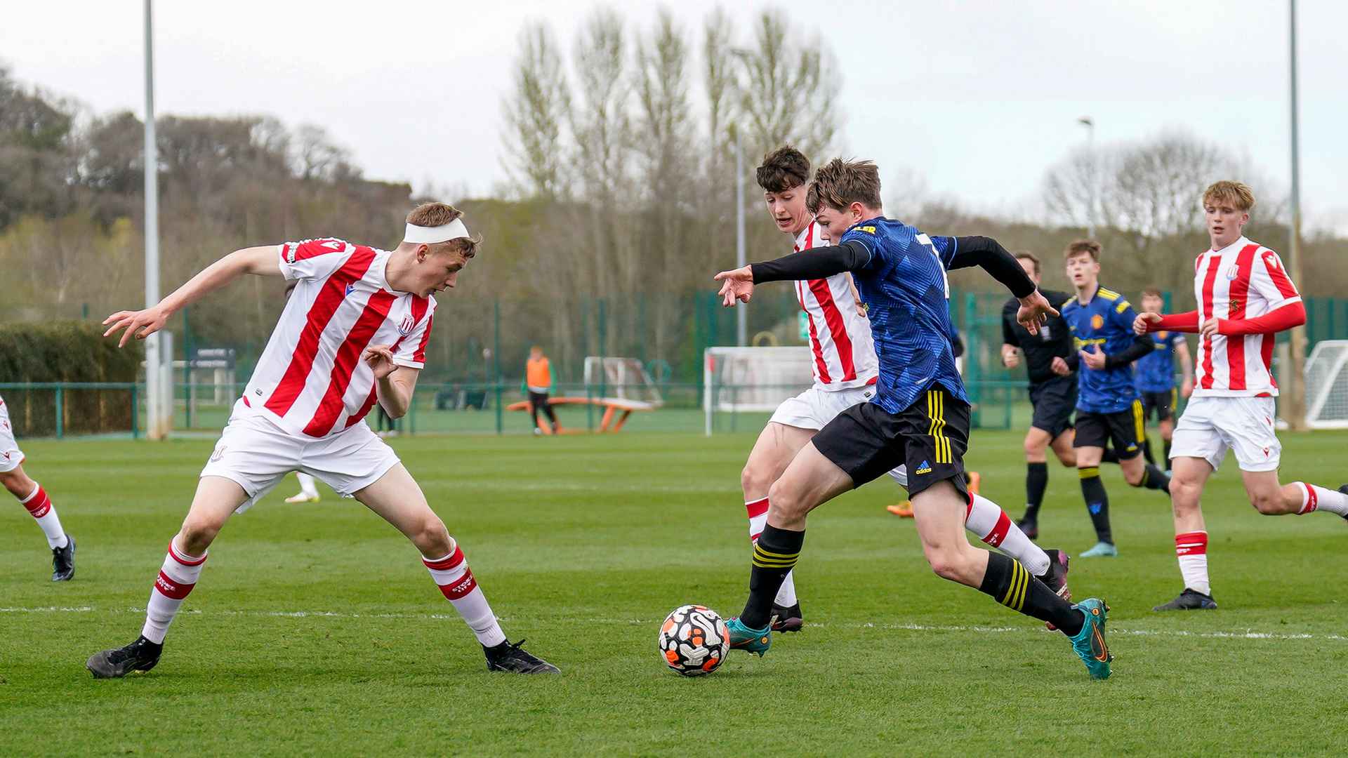 Ethan Ennis goal Manchester United U18s v Stoke City 9 April 2022 ...