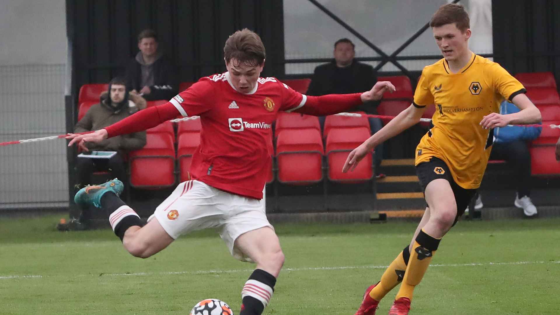 Ethan Ennis opener v Wolves 12 April 2022 | Manchester United