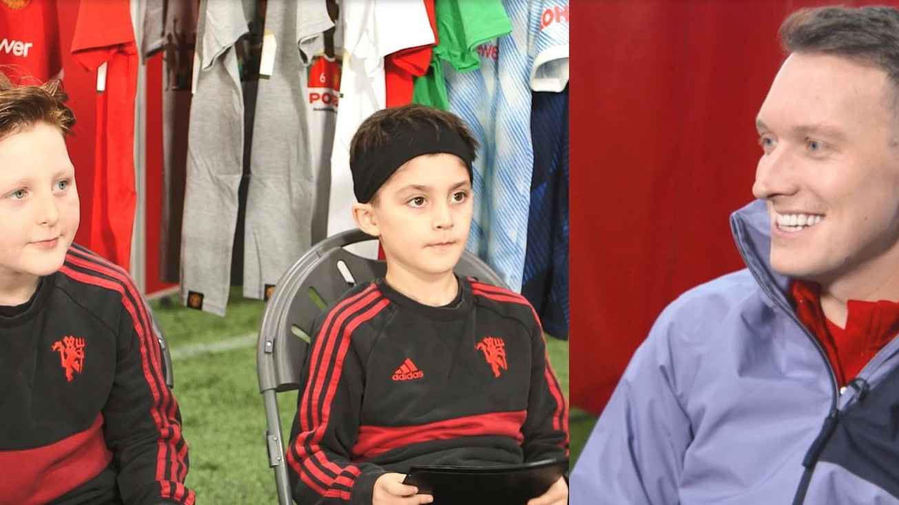 Phil Jones picks his Man Utd Legends 5-a side-team with the Little ...