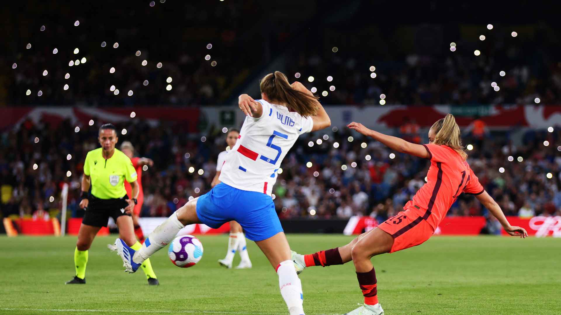 Ella Toone scores as England Lionesses beat the Netherlands 5 1 ...