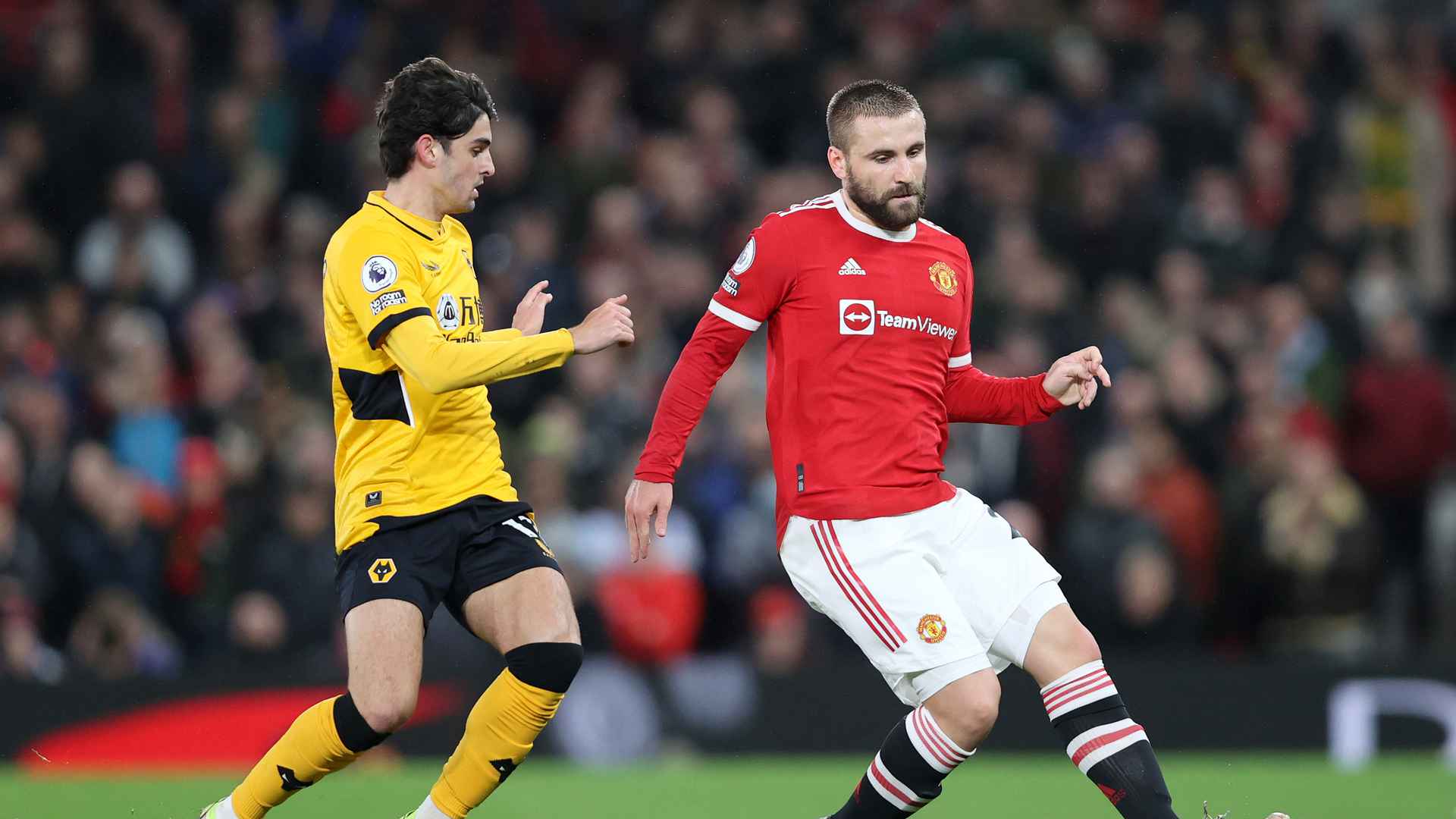 Shaw feels Jones deserves great respect | Manchester United