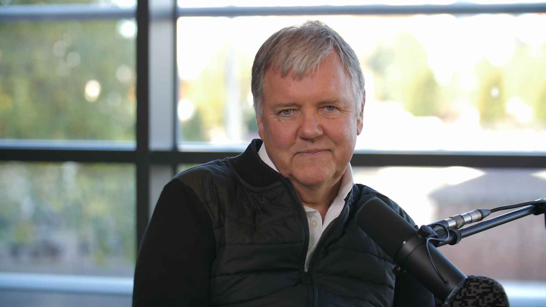 UTD Podcast: New episode with legendary commentary Clive Tyldesley ...