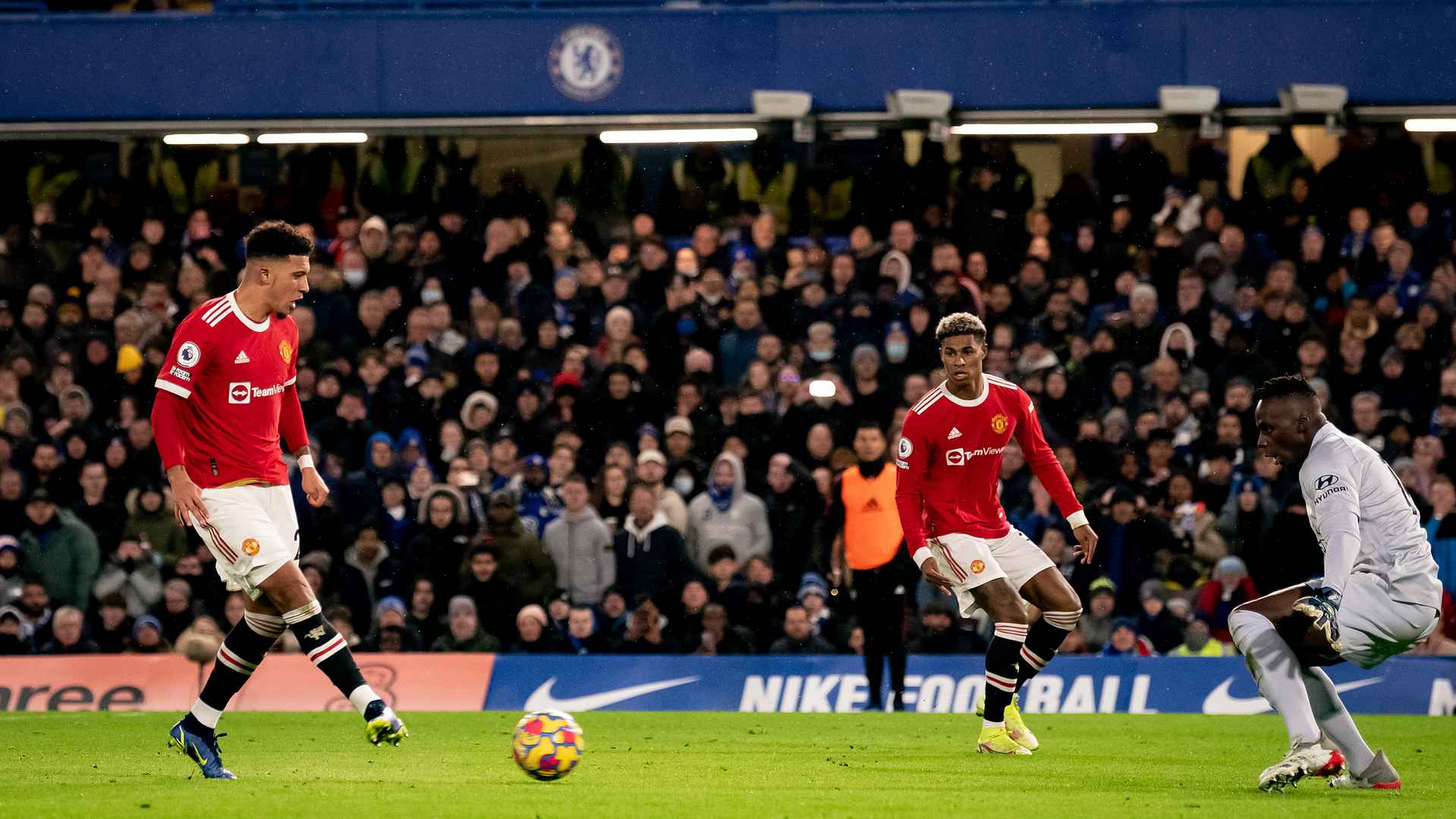 Match Report: Chelsea 1 Man Utd 1 | Manchester United