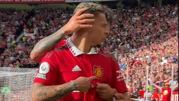 An unbelievable view of Antony's goal | Manchester United