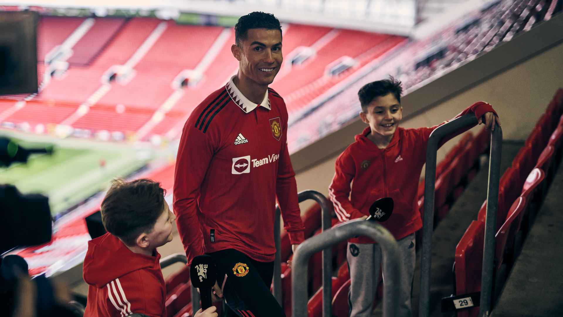 The Little Devils go on set with Ronaldo and the Lionesses at the 2022/ ...