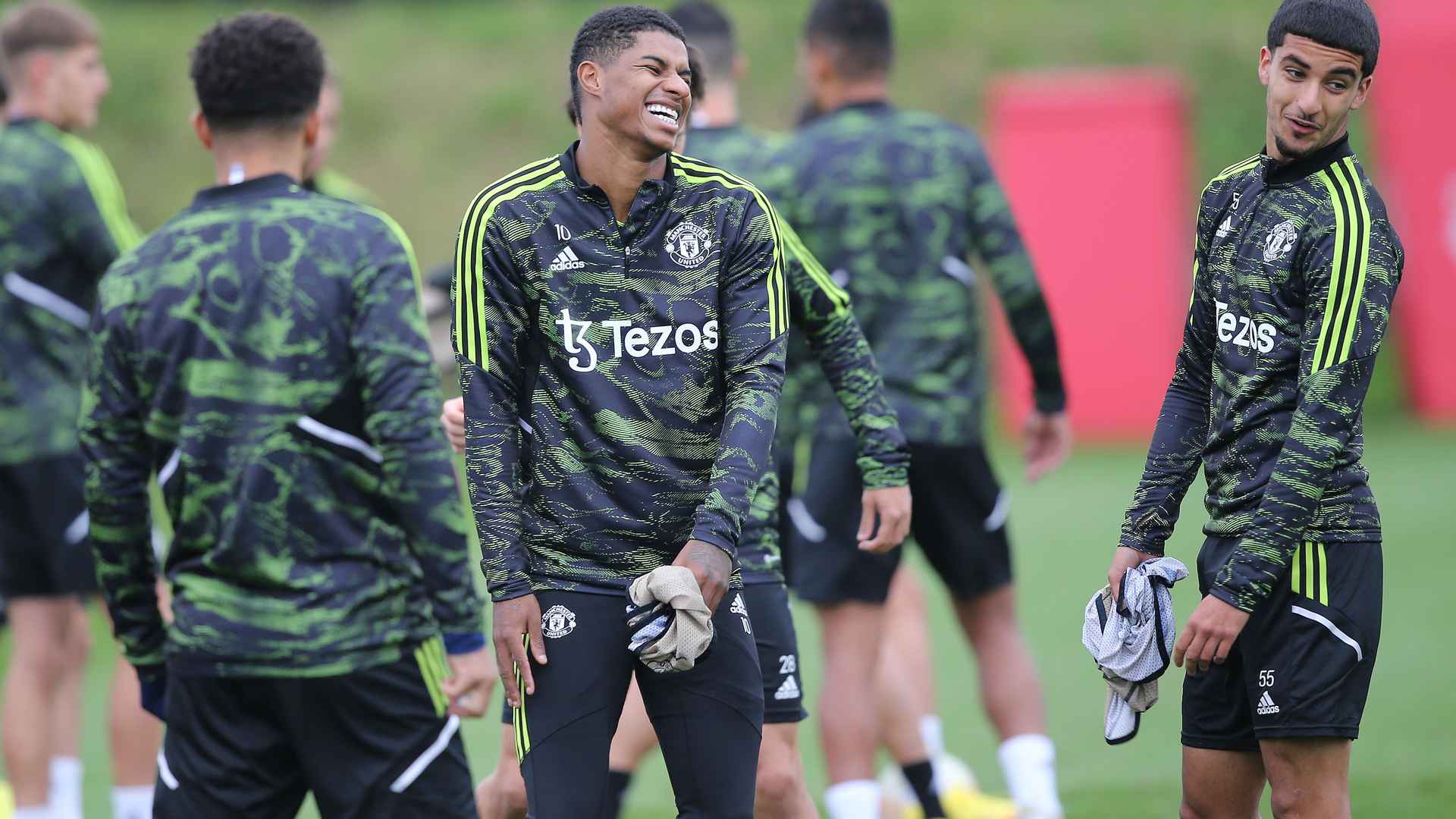 Man Utd training news before Omonia match Varane on individual schedule ...