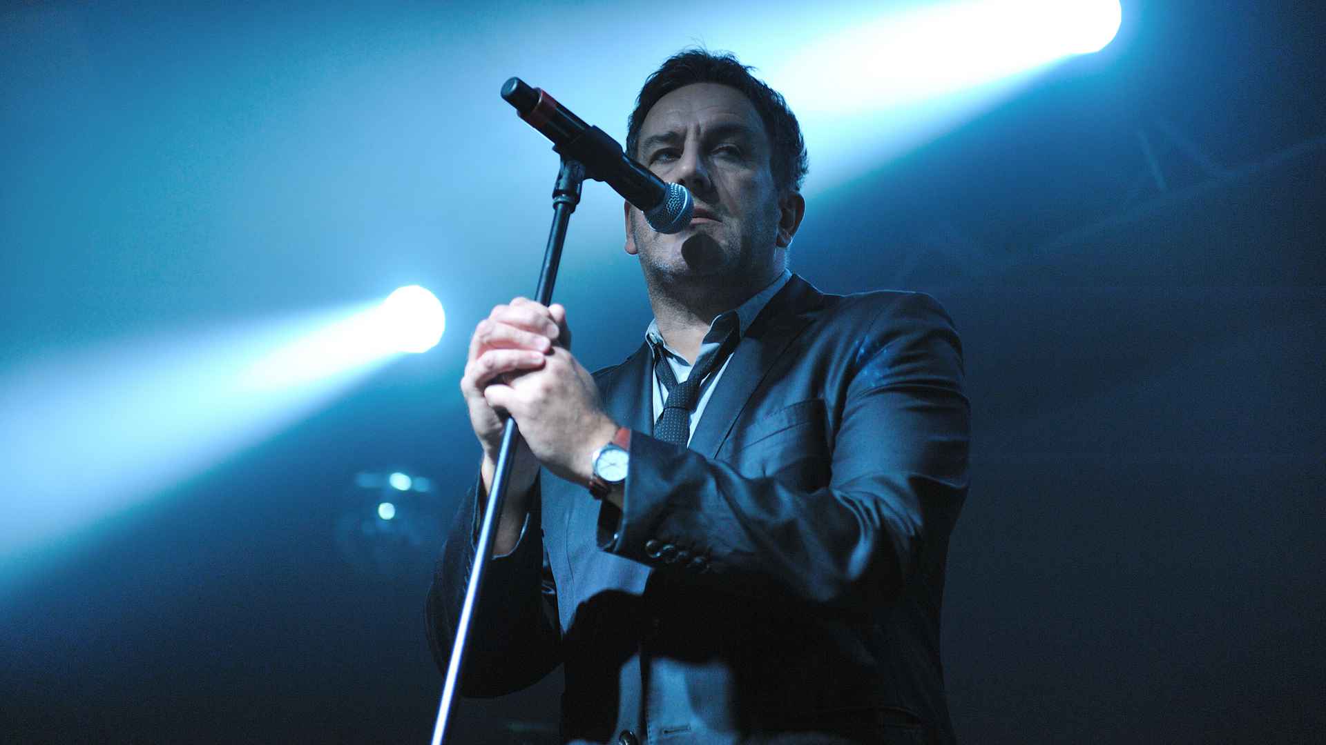 Man Utd fan and legendary singer Terry Hall of the Specials and Fun Boy ...