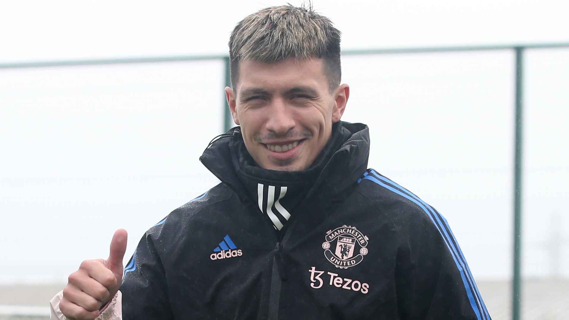 Lisandro Martinez returns to Carrington after World Cup final win ...