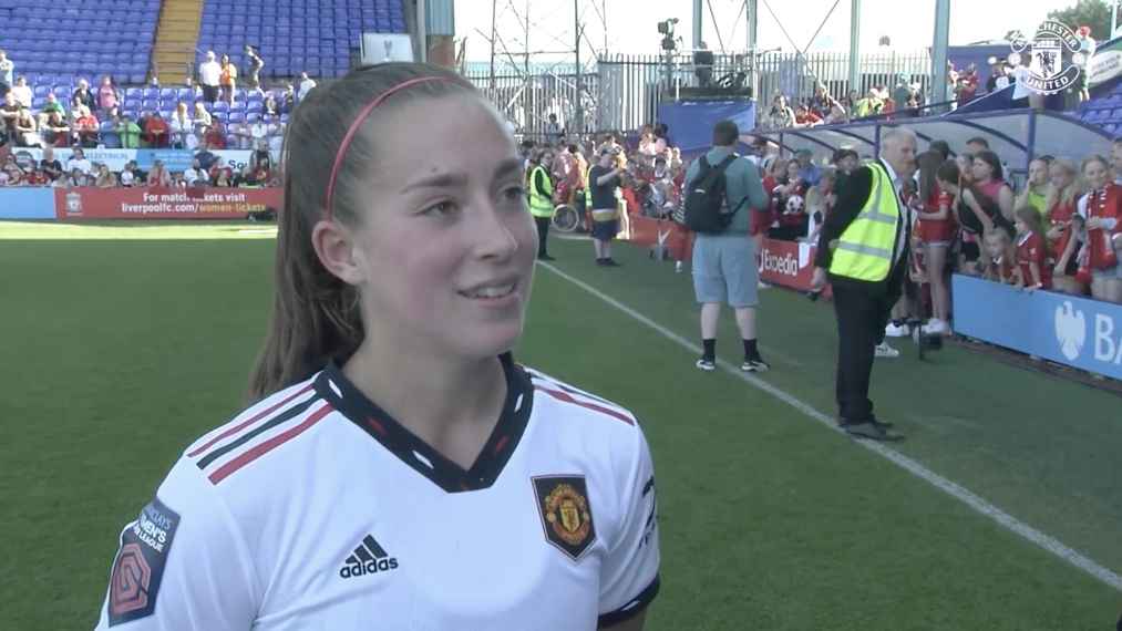Maya Le Tissier reacts to Liverpool v Man Utd Women in the WSL on 27 ...