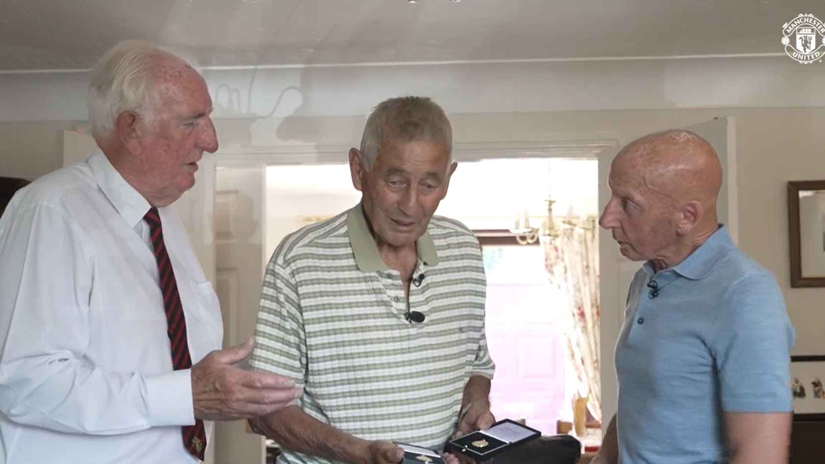 Our Heroes Honoured Man Utd goalkeeper David Gaskell receives title ...