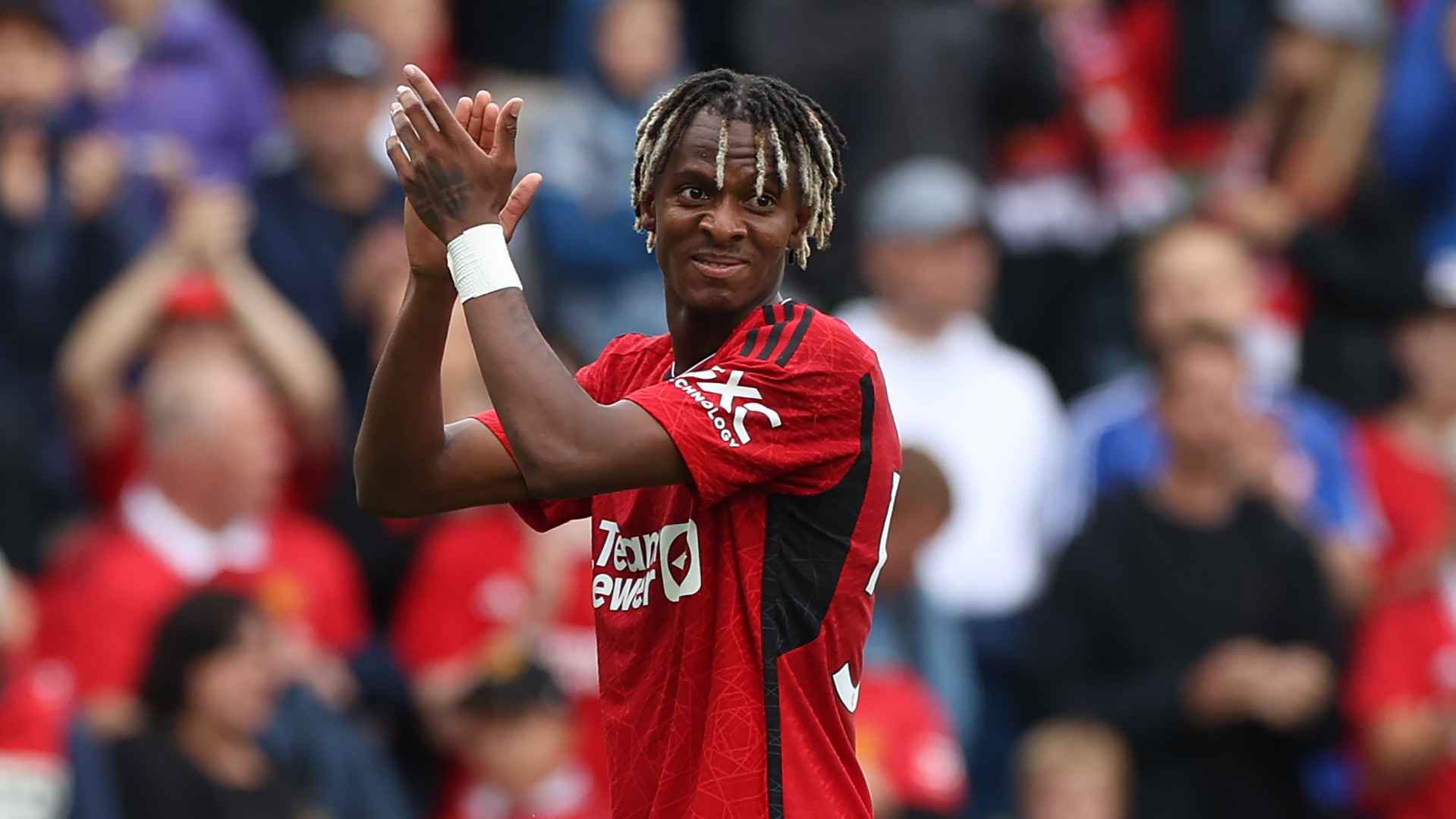 Noam Emeran de va de Manchester United | Web oficial del Manchester United