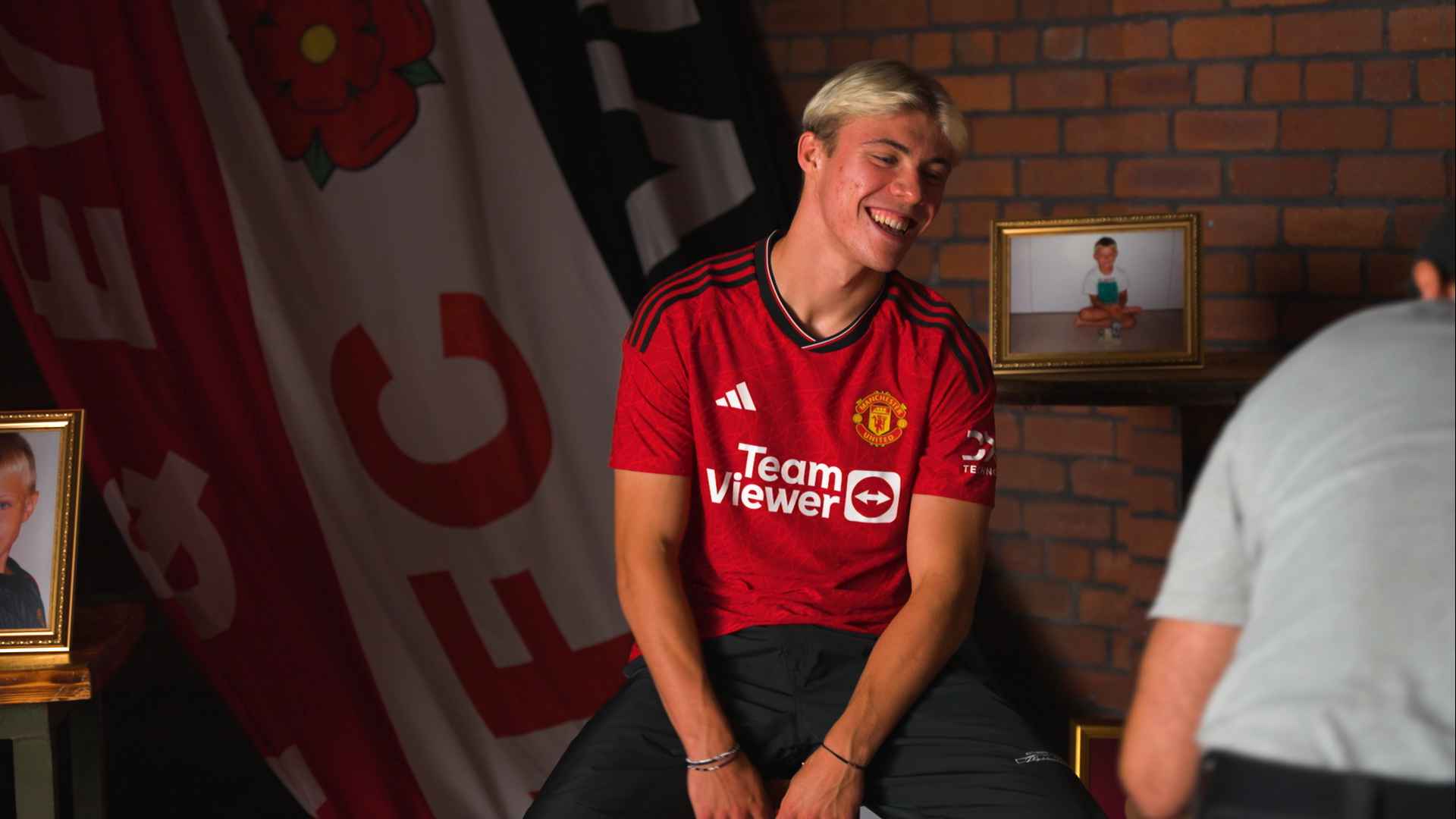 Inside View Rasmus Hojlund completes transfer to Man Utd | Manchester ...