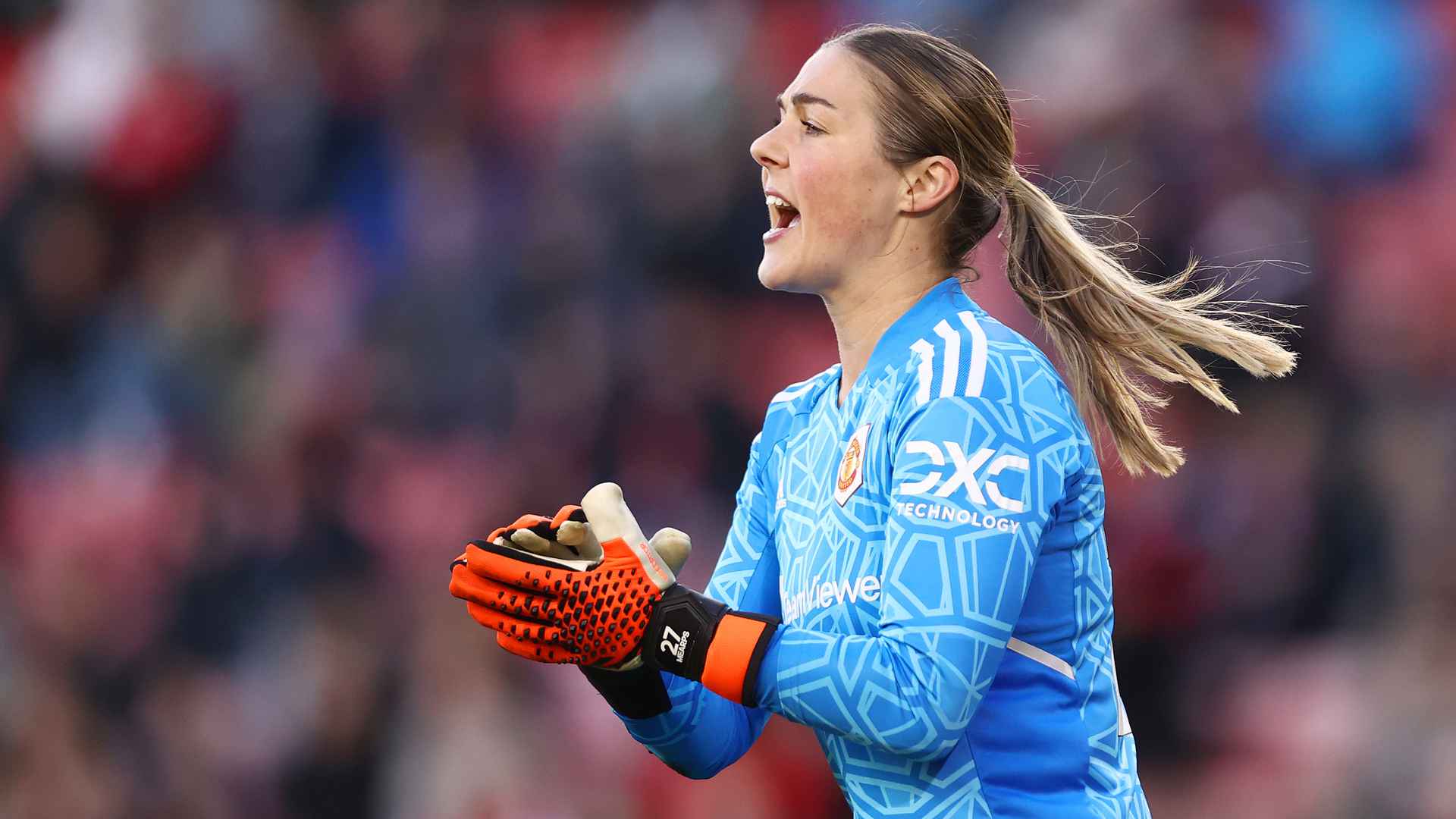 David Beckham shares support for Man Utd Women goalkeeper Mary Earps ...