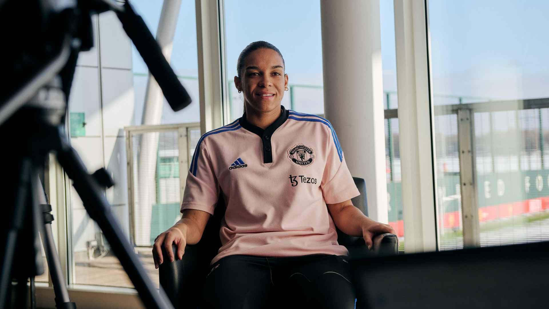 Interview with new Man Utd Women signing Estelle Cascarino | Manchester ...