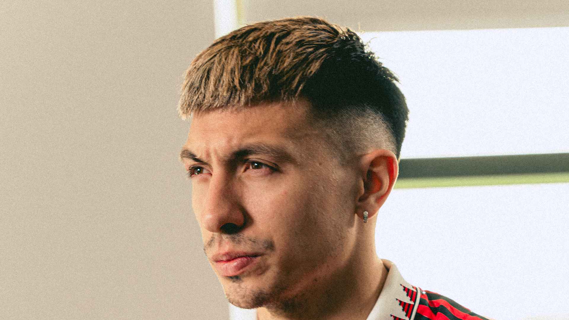 Lisandro Martinez interview before Carabao Cup final 2023 | Manchester ...