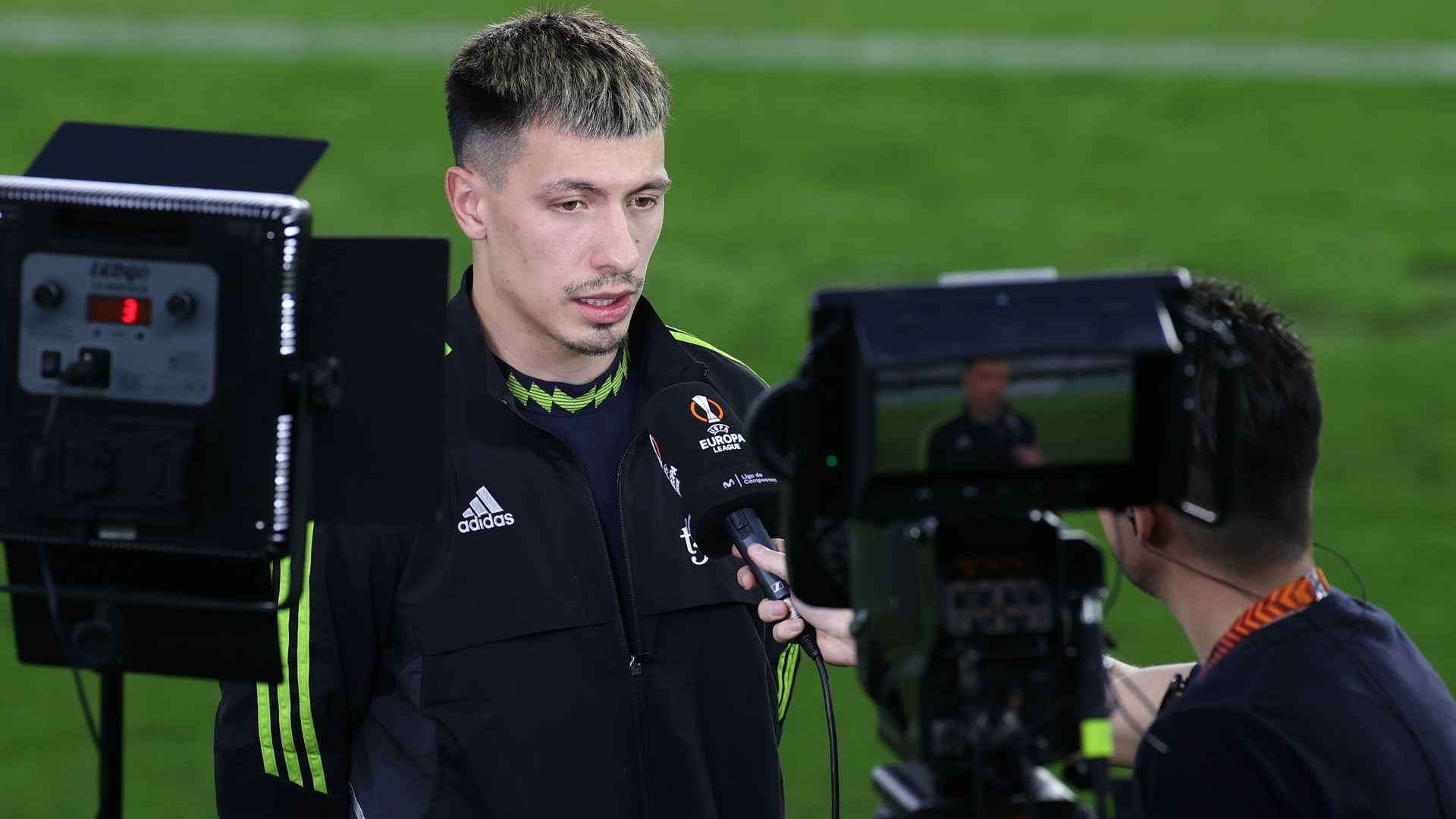 Lisandro Martinez pitchside interview at Benito Villamarin Stadium ...