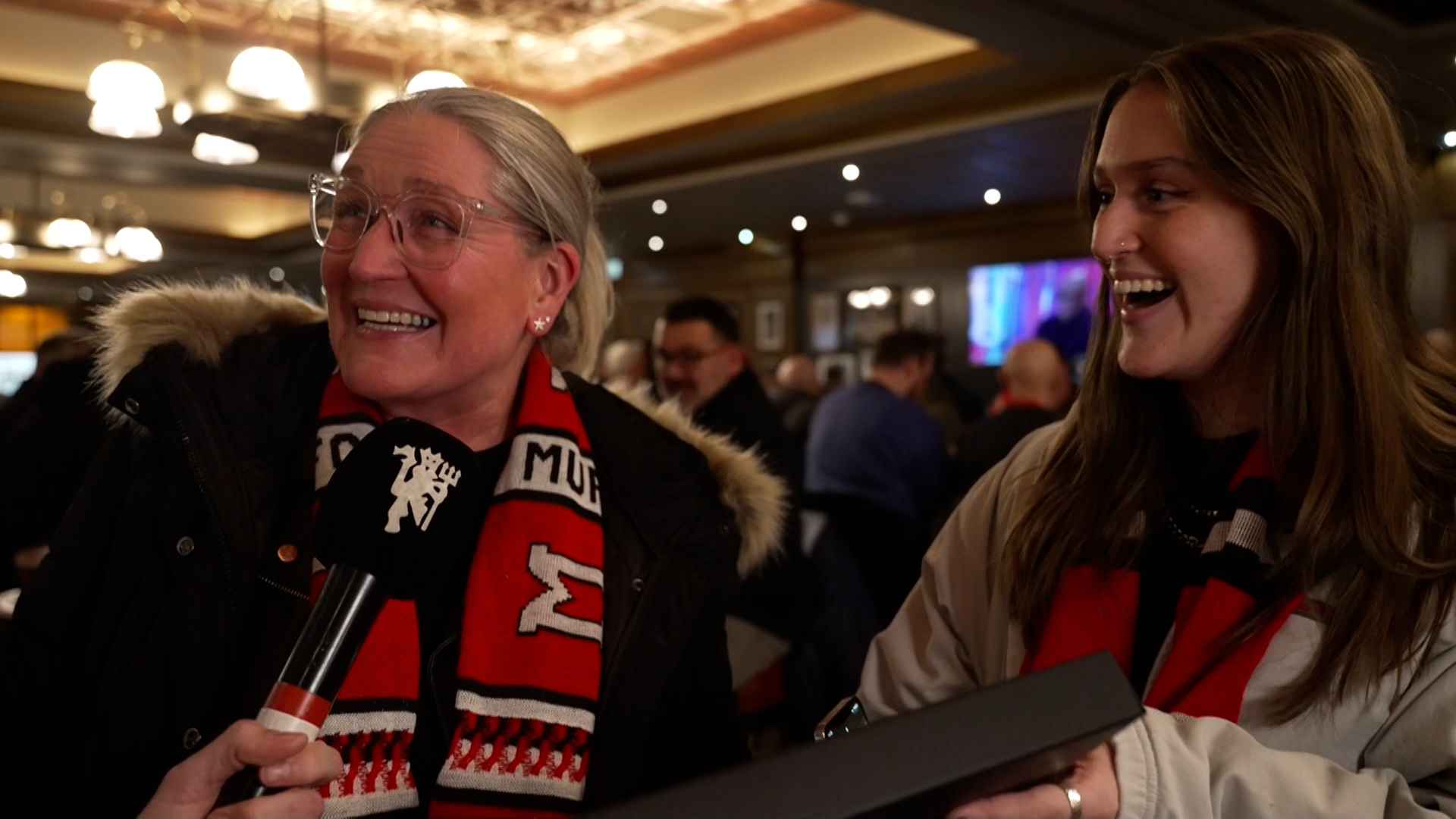 Sam Homewood surprises Man Utd fan with Martinez Mother's Day gift ...