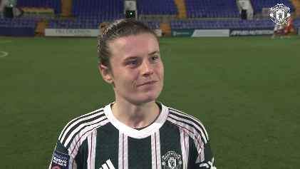 Hayley Ladd reacts to Liverpool v Man Utd Women 22 November 2023 ...