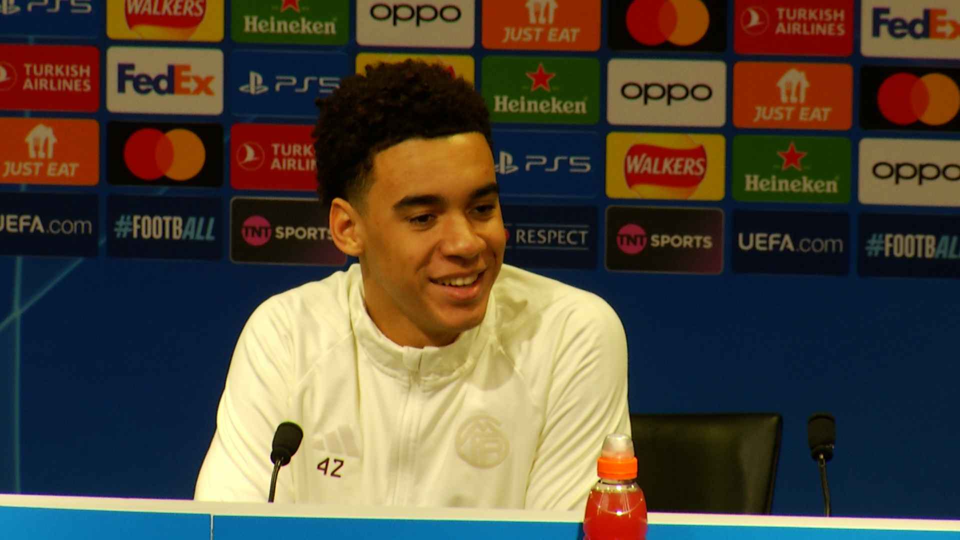 Jamal Musiala speaks about Man Utd before Champions League match for ...