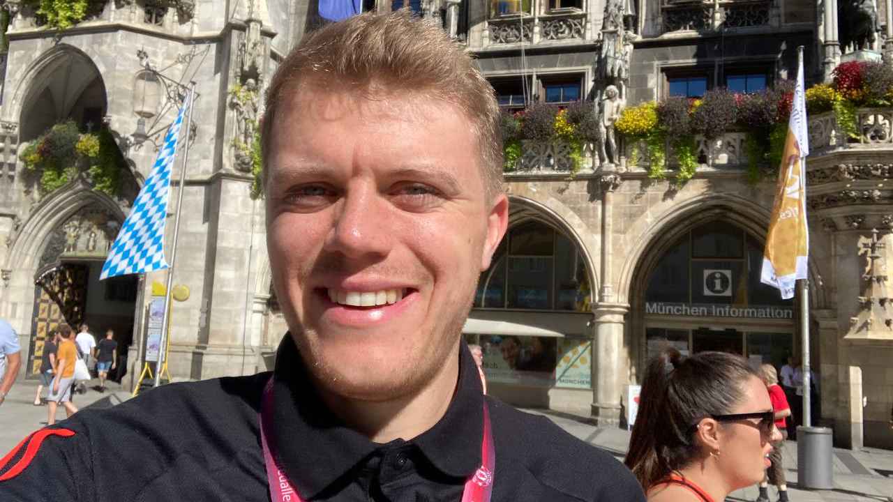 Joe Nelson describes matchday mood before Bayern Munich v Man Utd ...